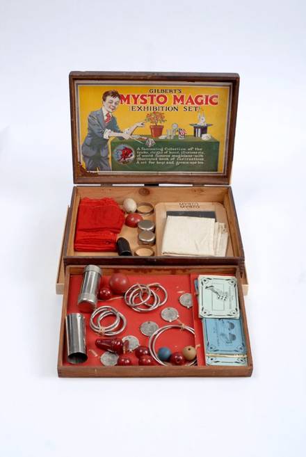 Realized price for 180: Gilbert Mysto Card Tricks